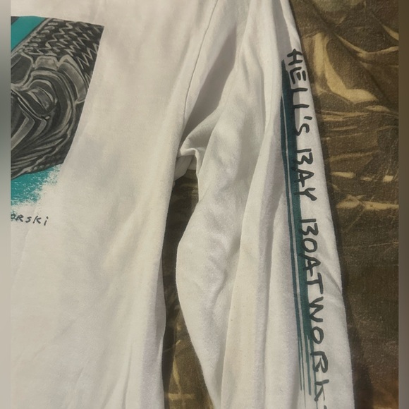 Gildan | Shirts | Vintage Rare Out Of Stock Hells Bay Boatworks Tim ...